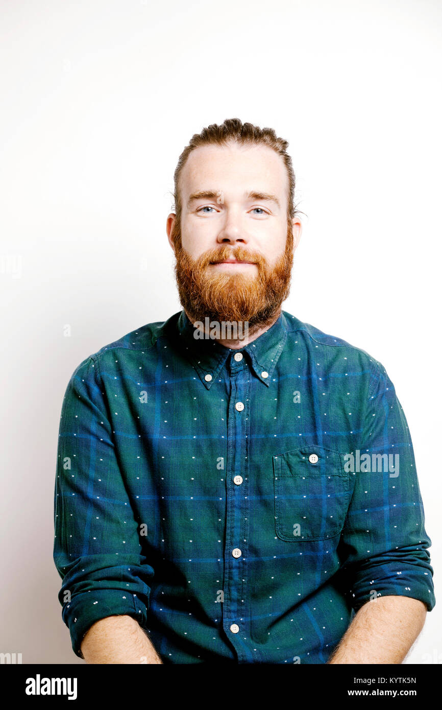 Portrait of handsome bearded man Stock Photo - Alamy