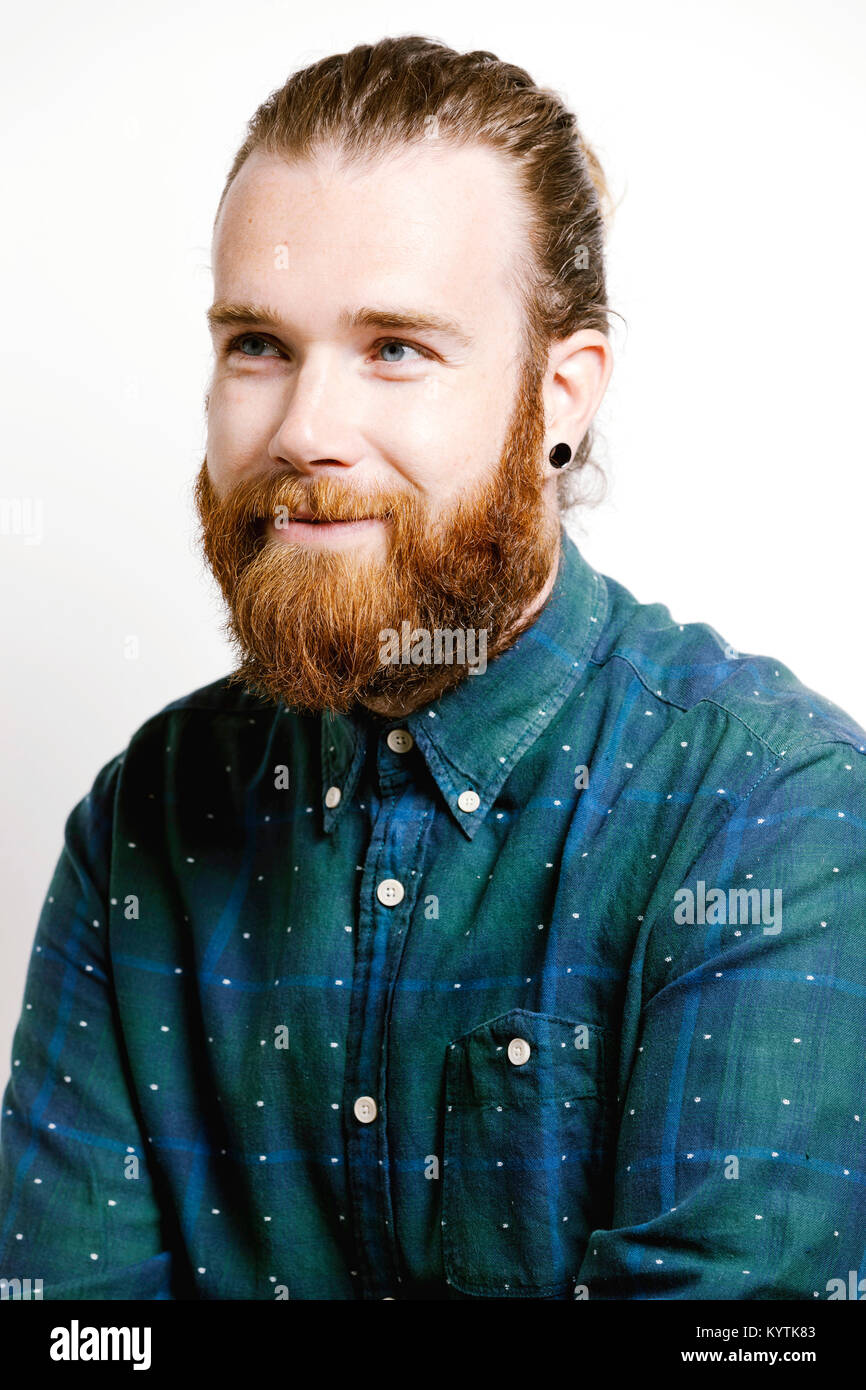 Portrait of handsome bearded man Stock Photo - Alamy