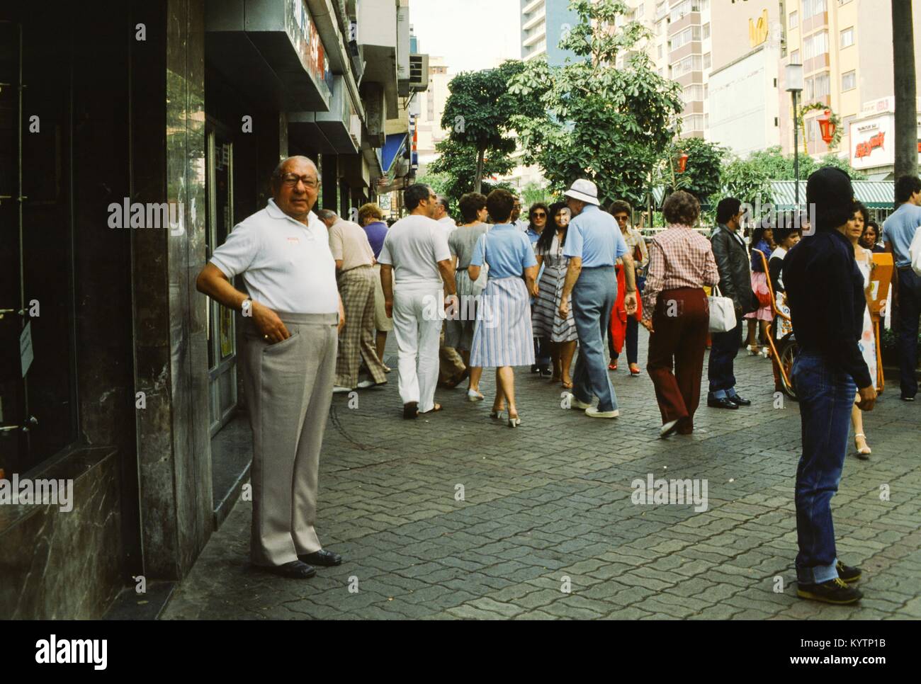 The 1975 group hi-res stock photography and images - Alamy