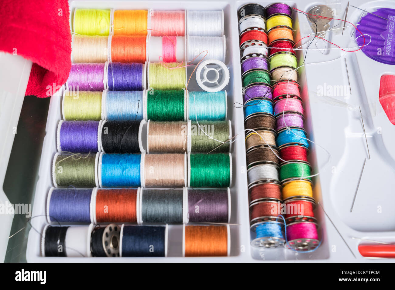 White plastic threads hi-res stock photography and images - Alamy