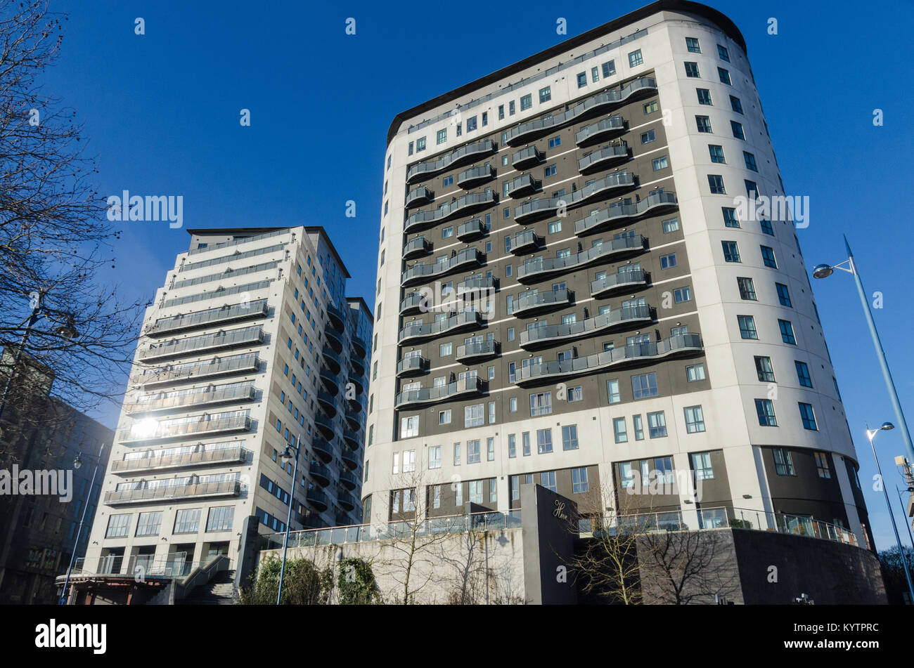 Modern apartment blocks hi-res stock photography and images - Alamy