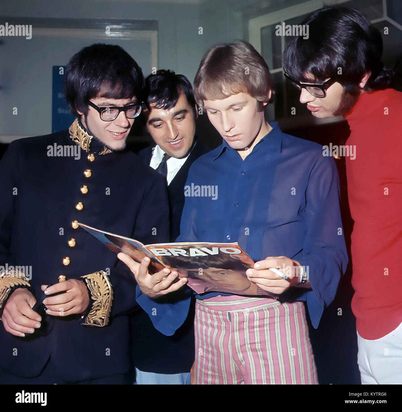 MANFRED MANN UK rock group in 1966 with members from left: Manfred Mann ...