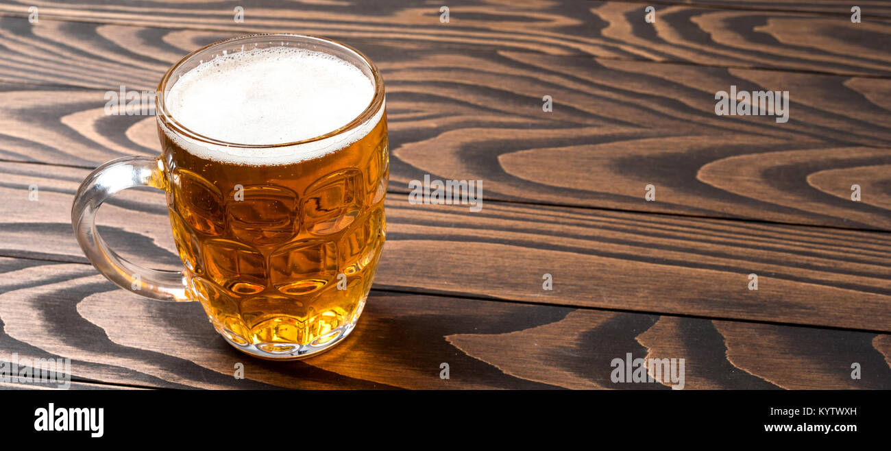 Wooden beer barrel froth hi-res stock photography and images - Alamy