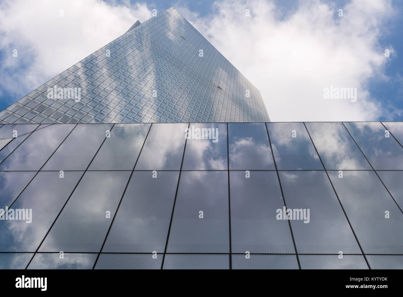 Israel tel aviv new buildings hi-res stock photography and images - Alamy