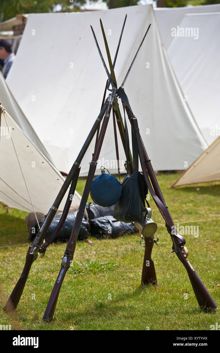 rifles and guns of the civil war era Stock Photo - Alamy