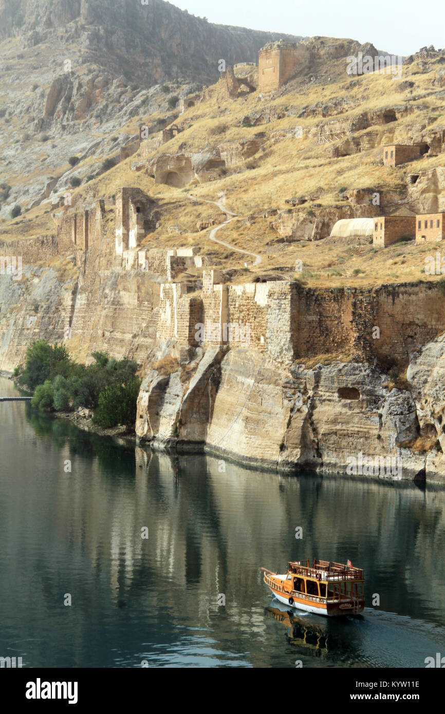 Halfeti boat hi-res stock photography and images - Alamy