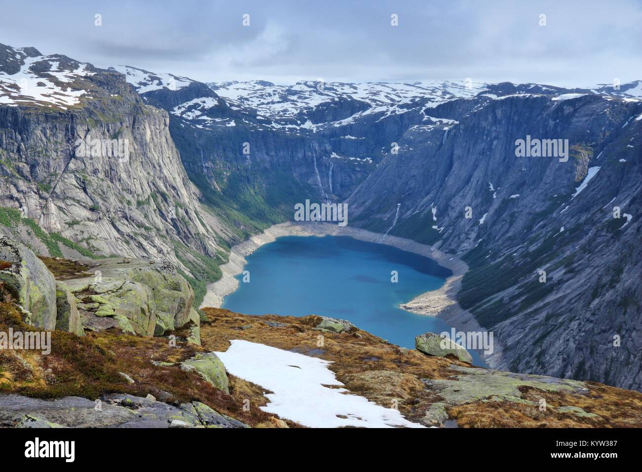 Norway hiking trail - path to Trolltunga (Troll's Tongue) rock in ...
