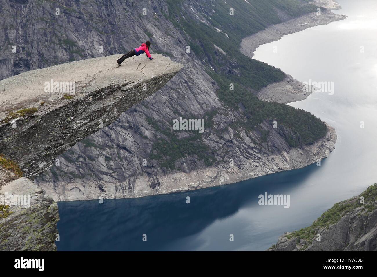 Norway tourism attraction - Trolltunga (Troll's Tongue) rock in ...