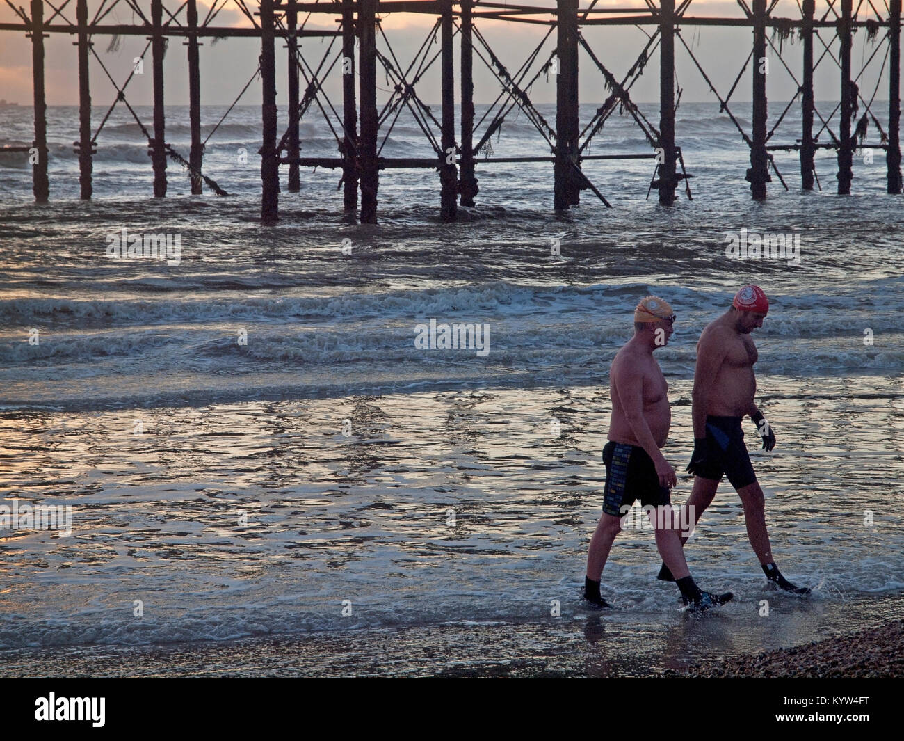Members of Brighton Swimming Club on a cold winter's day Stock Photo ...