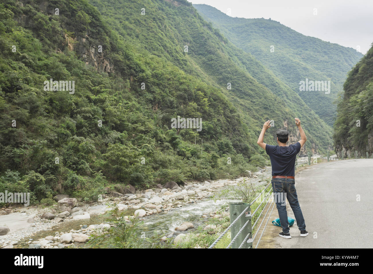 Looking up at the valley hi-res stock photography and images - Alamy