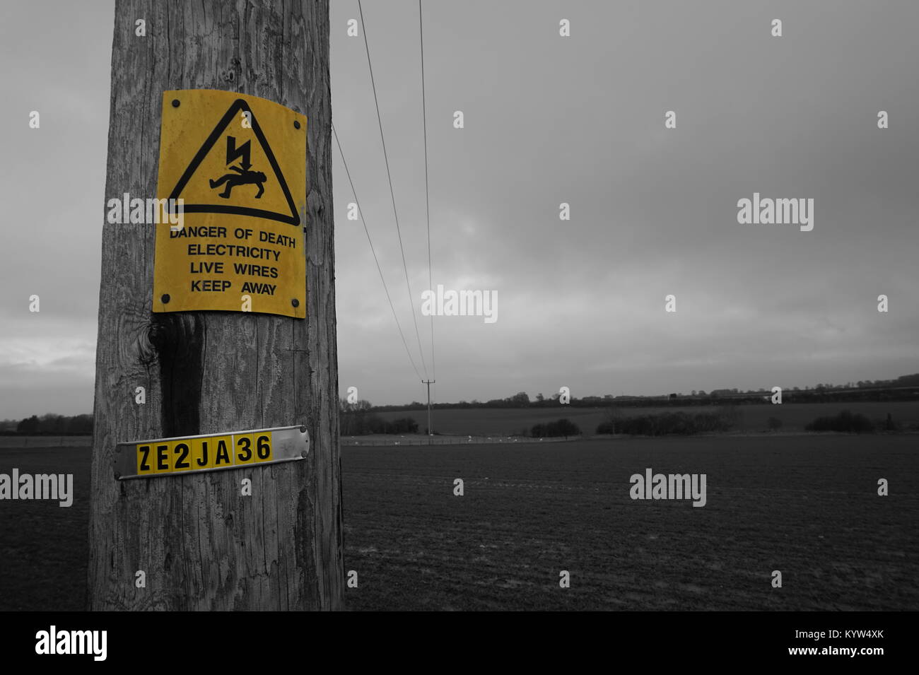 A 'Danger of Death' sign located on an electricity pylon Stock Photo ...