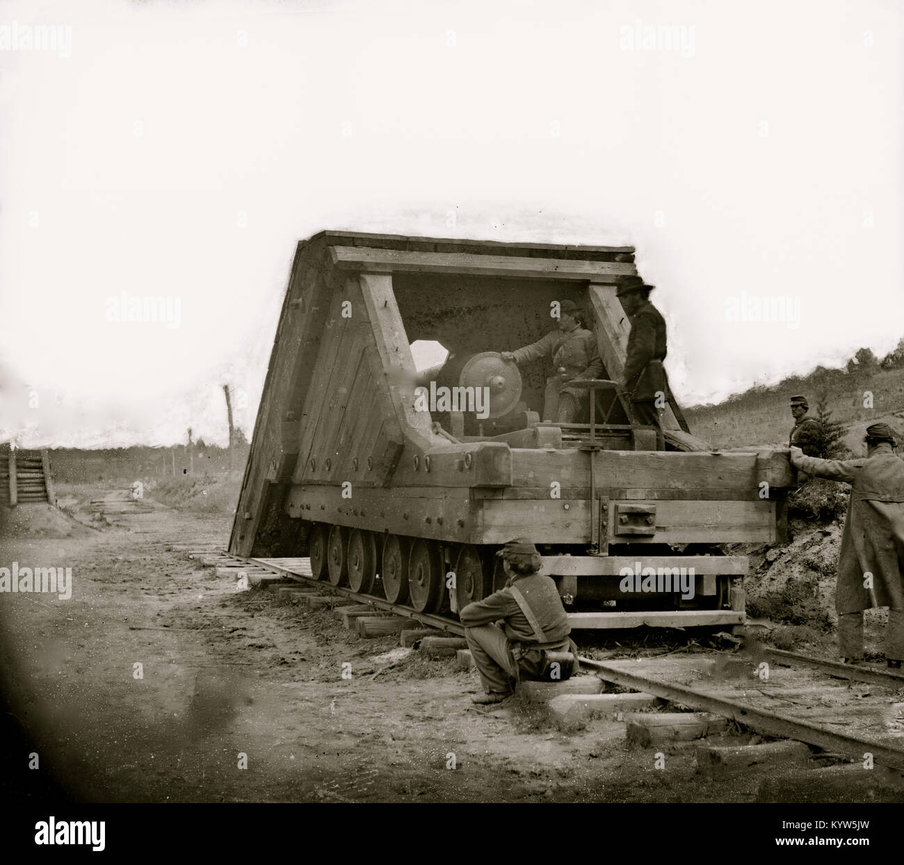 Railroad gun hi-res stock photography and images - Alamy