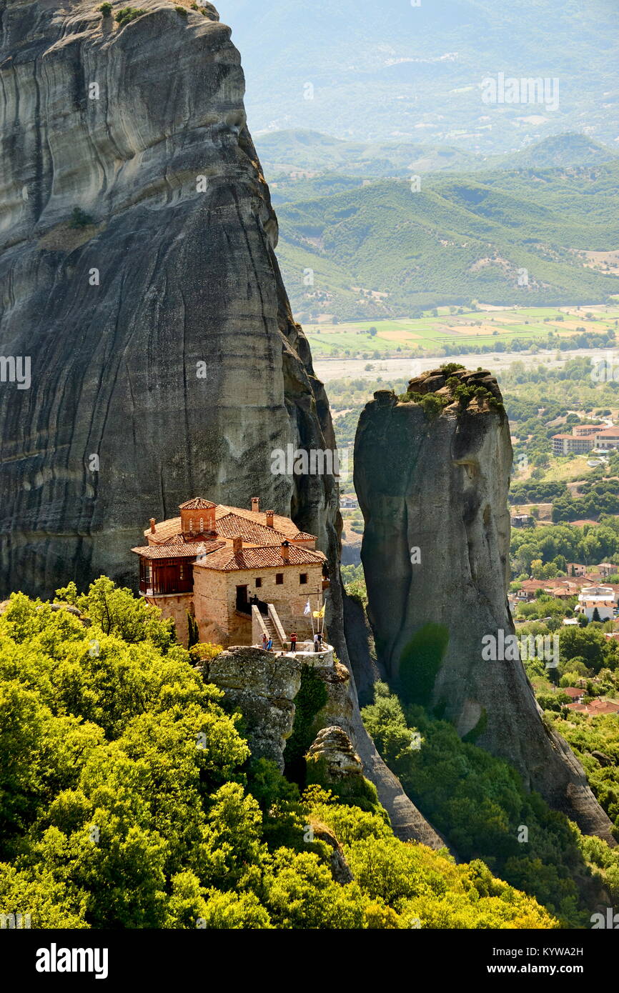 Meteora monasteries greece hi-res stock photography and images - Alamy