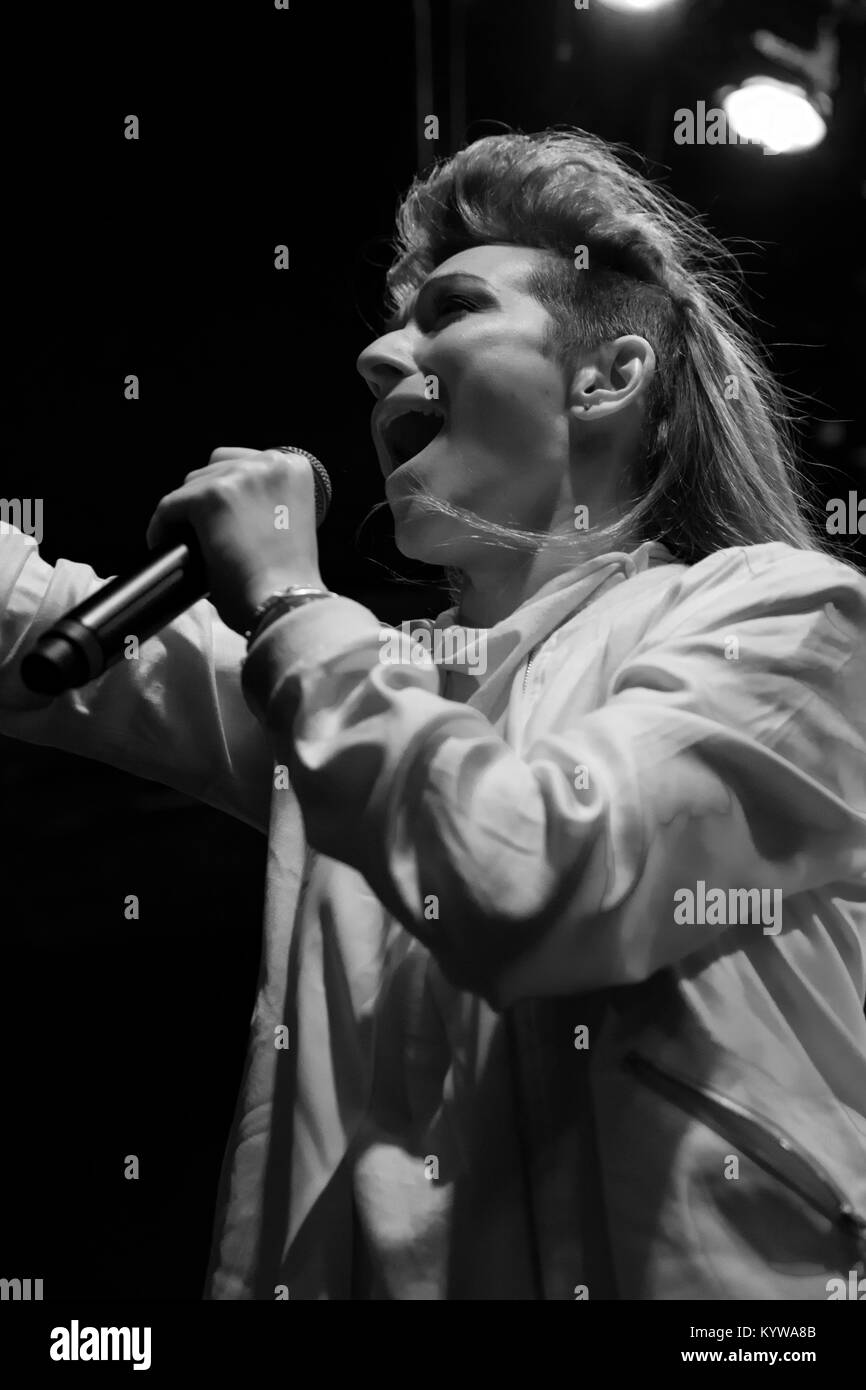New York, NY - January 11, 2018: My Brightest Diamond with singer Shara ...