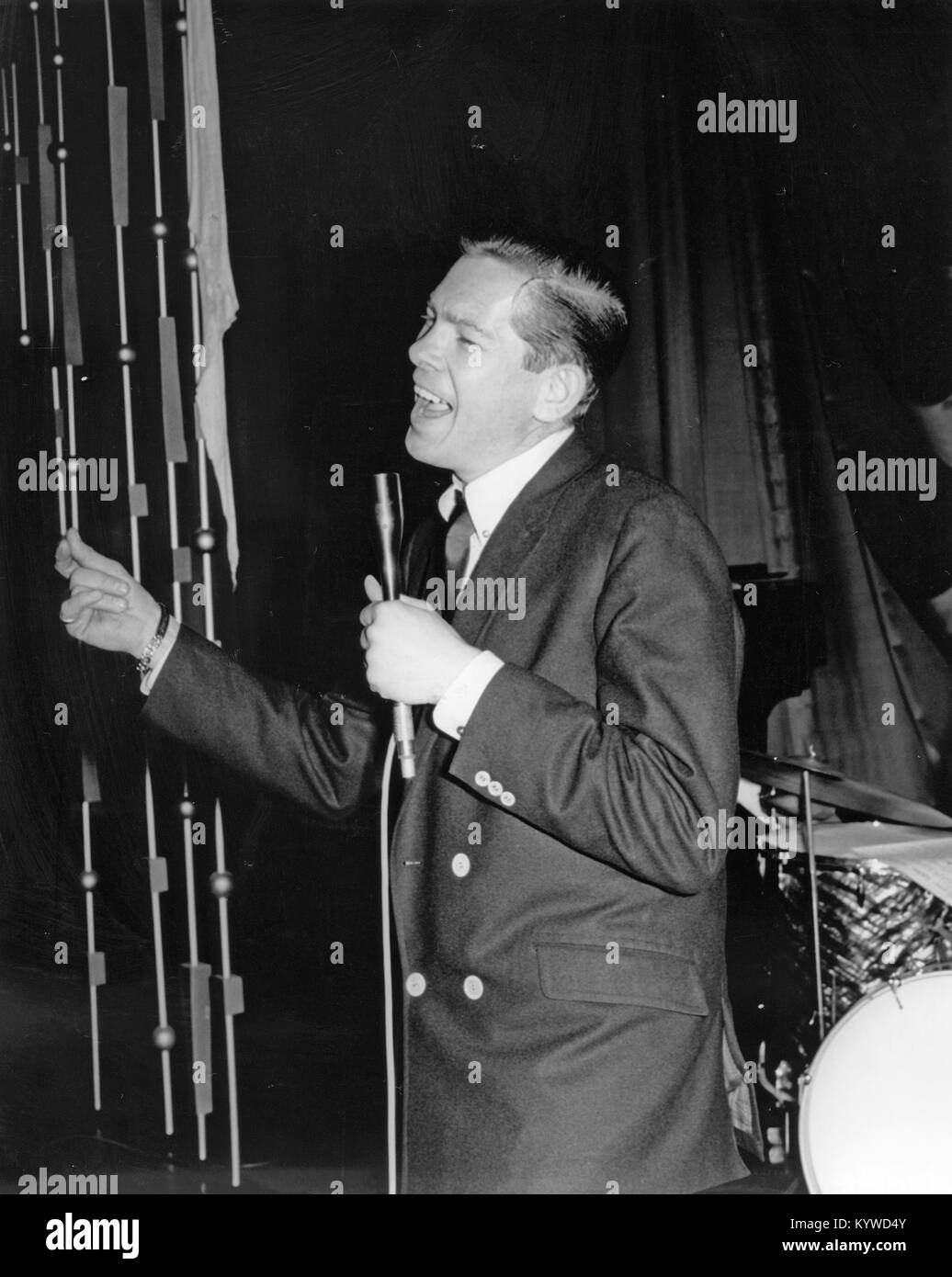 JOHNNIE RAY (1927-1990) American pop singer at the London Palladium in ...