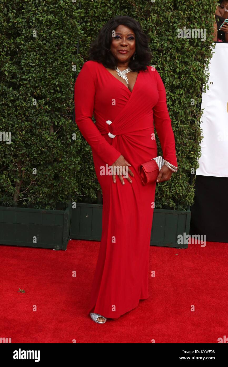 Pasadena, CA. 15th Jan, 2018. Loretta Devine at arrivals for 49th NAACP Image Awards - Arrivals ...