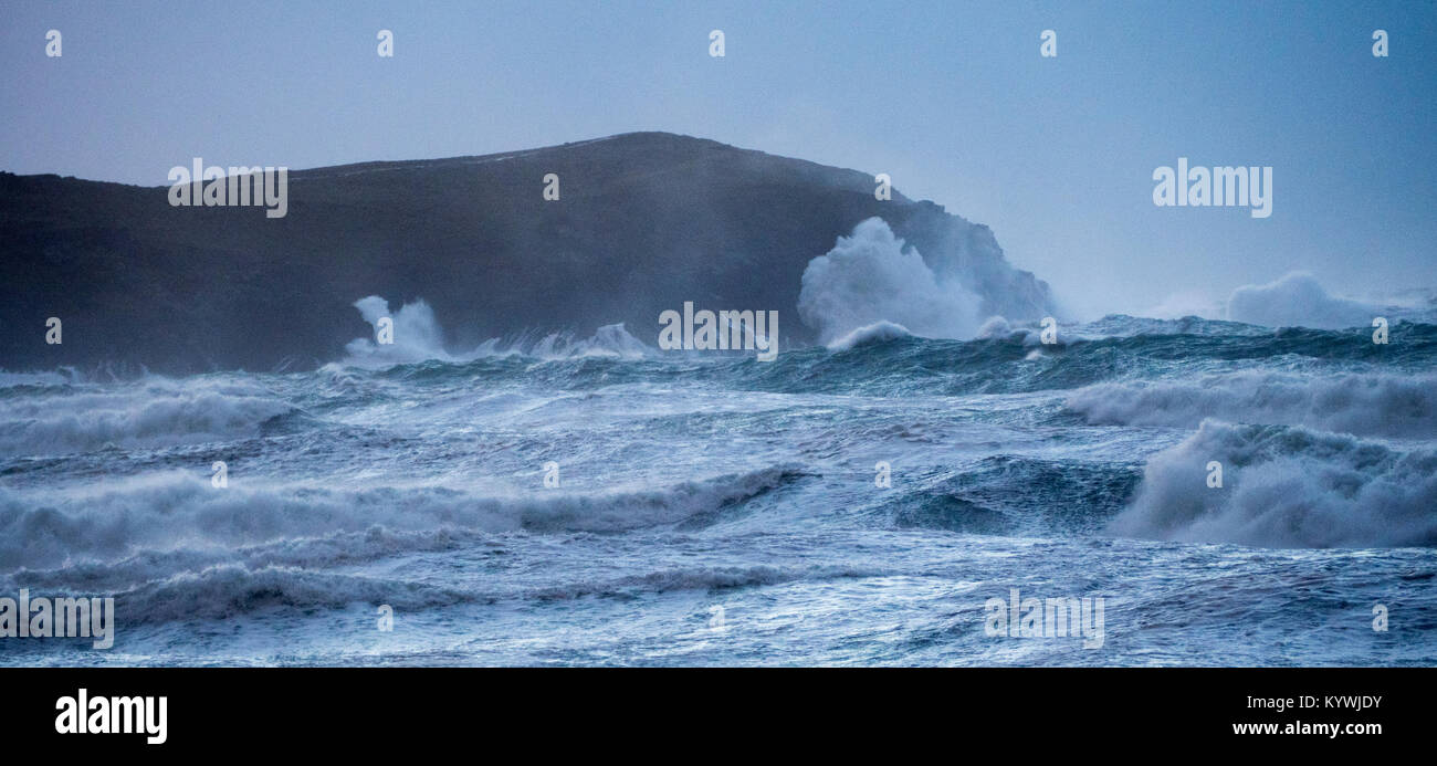 6 metre waves storm hi-res stock photography and images - Alamy