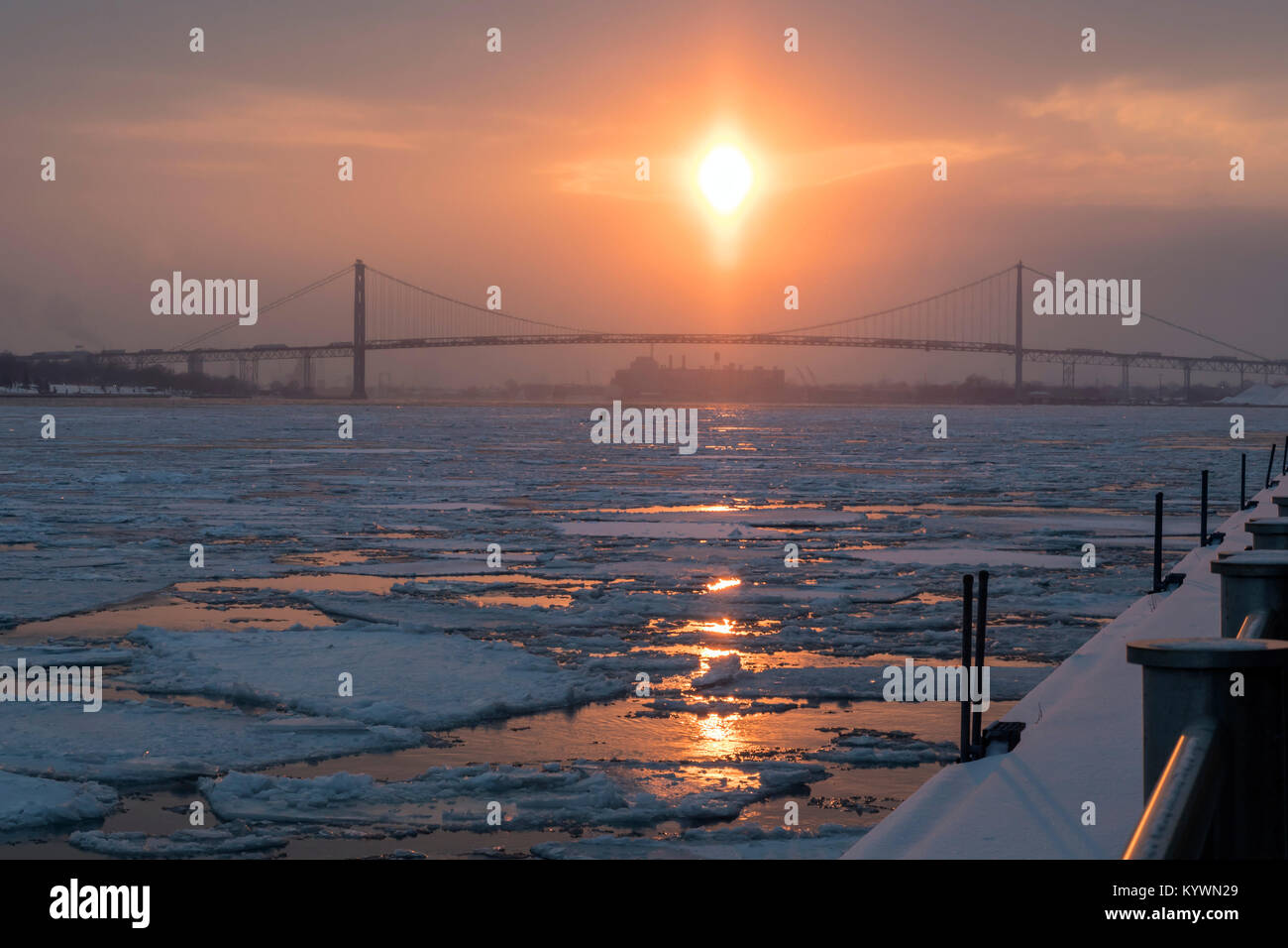 Ambassador bridge, detroit, michigan hi-res stock photography and ...