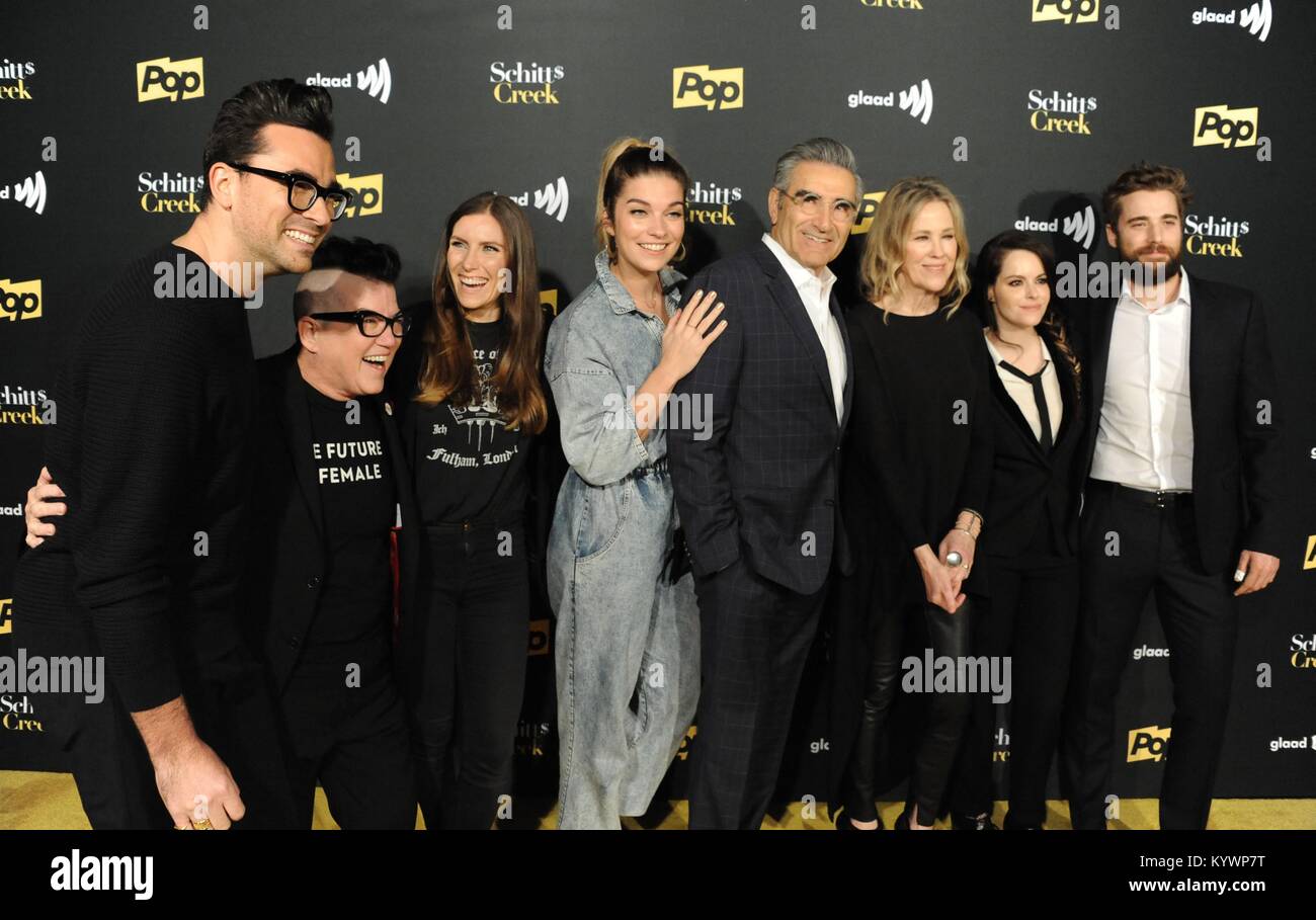 Sarah levy schitt's creek hi-res stock photography and images - Alamy