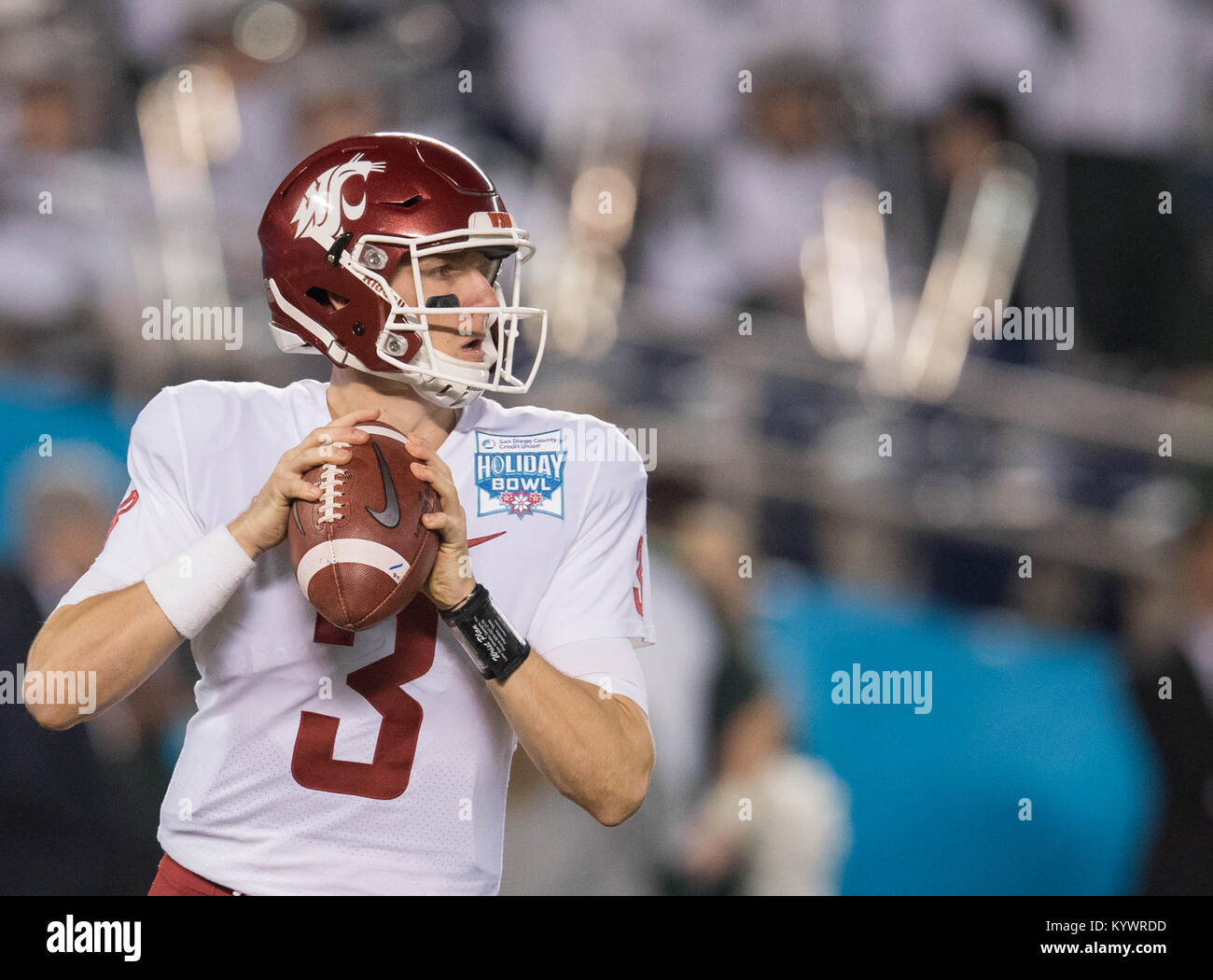 San Diego, CA. 28th Dec, 2017. Washington State quarterback (3) Tyler ...