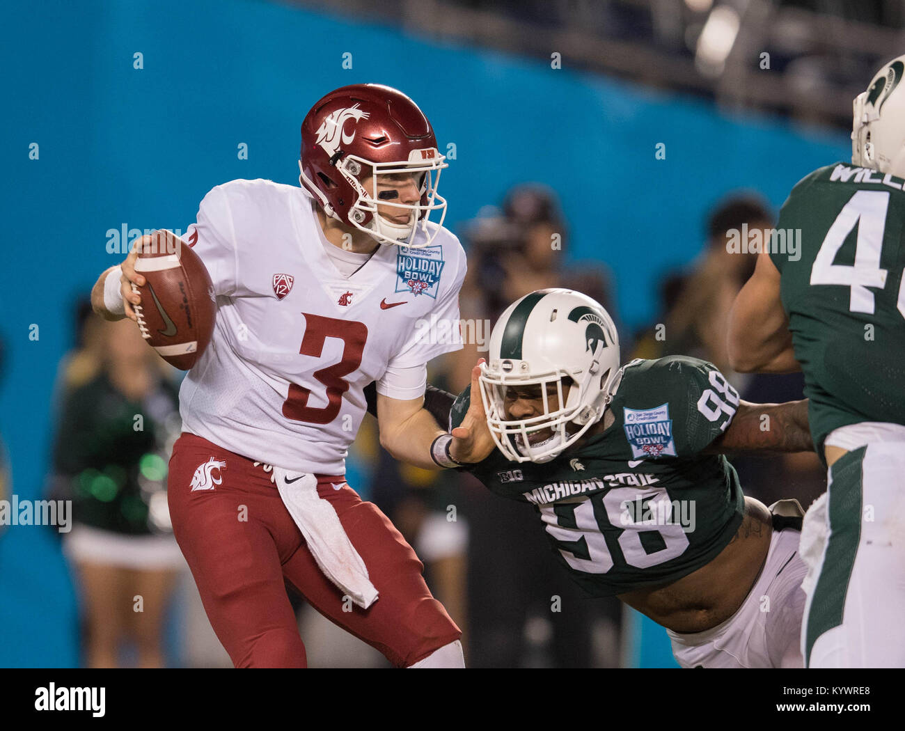 San Diego, CA. 28th Dec, 2017. Washington State quarterback (3) Tyler ...