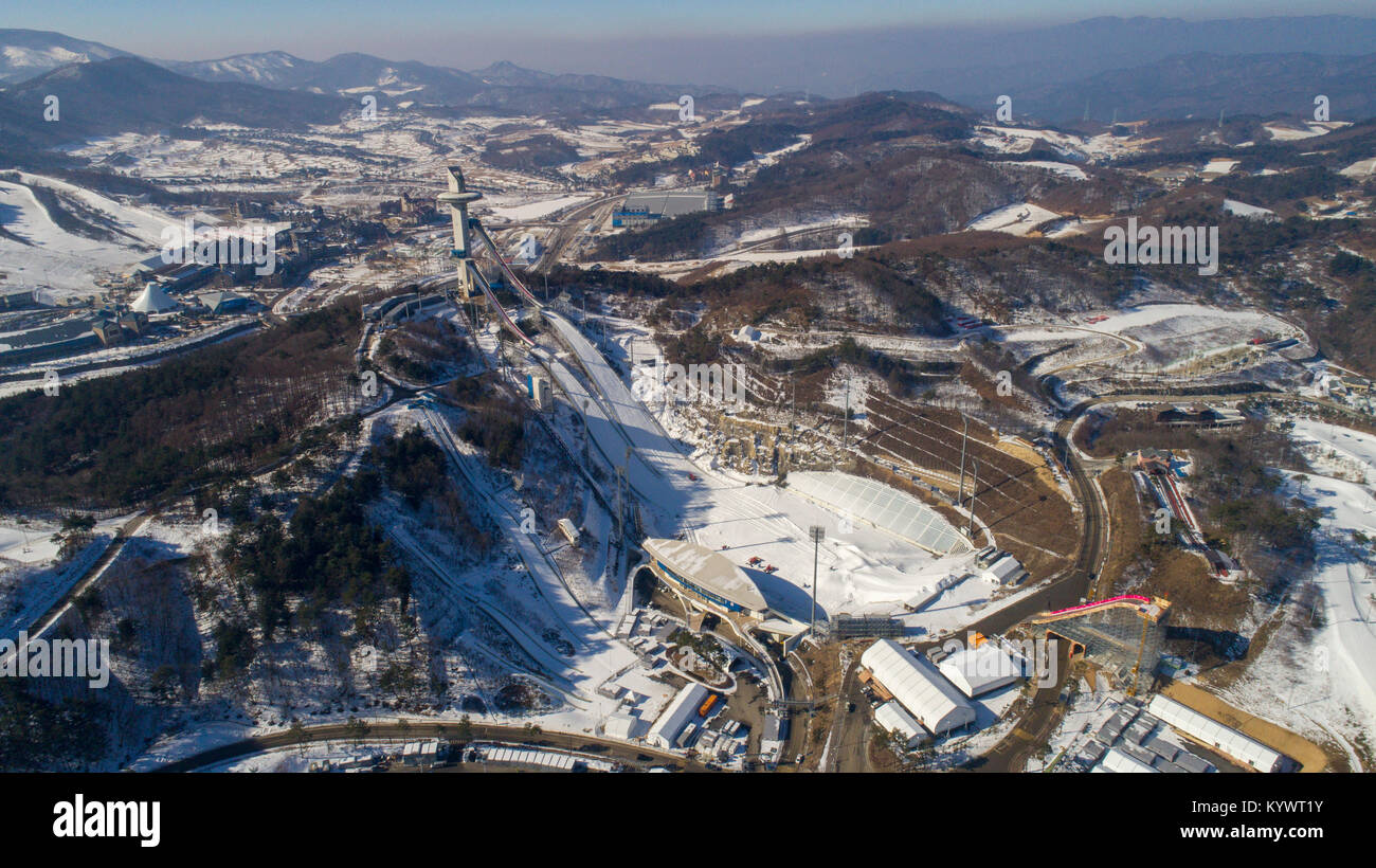 Pyeongchang mountain cluster hi-res stock photography and images - Alamy