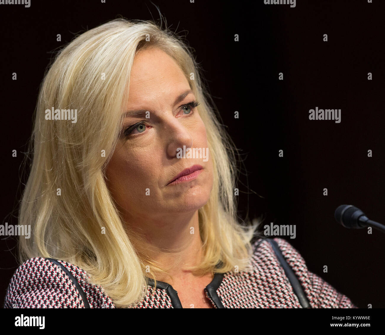 Kirstjen nielsen hi-res stock photography and images - Alamy