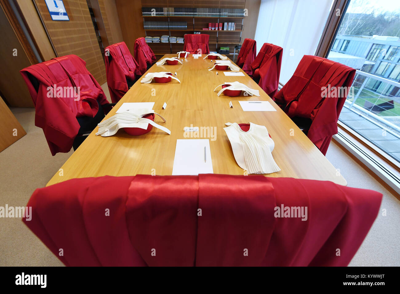 Karlsruhe, Germany. 17th Jan, 2018. Picture of the robes of the judges ...