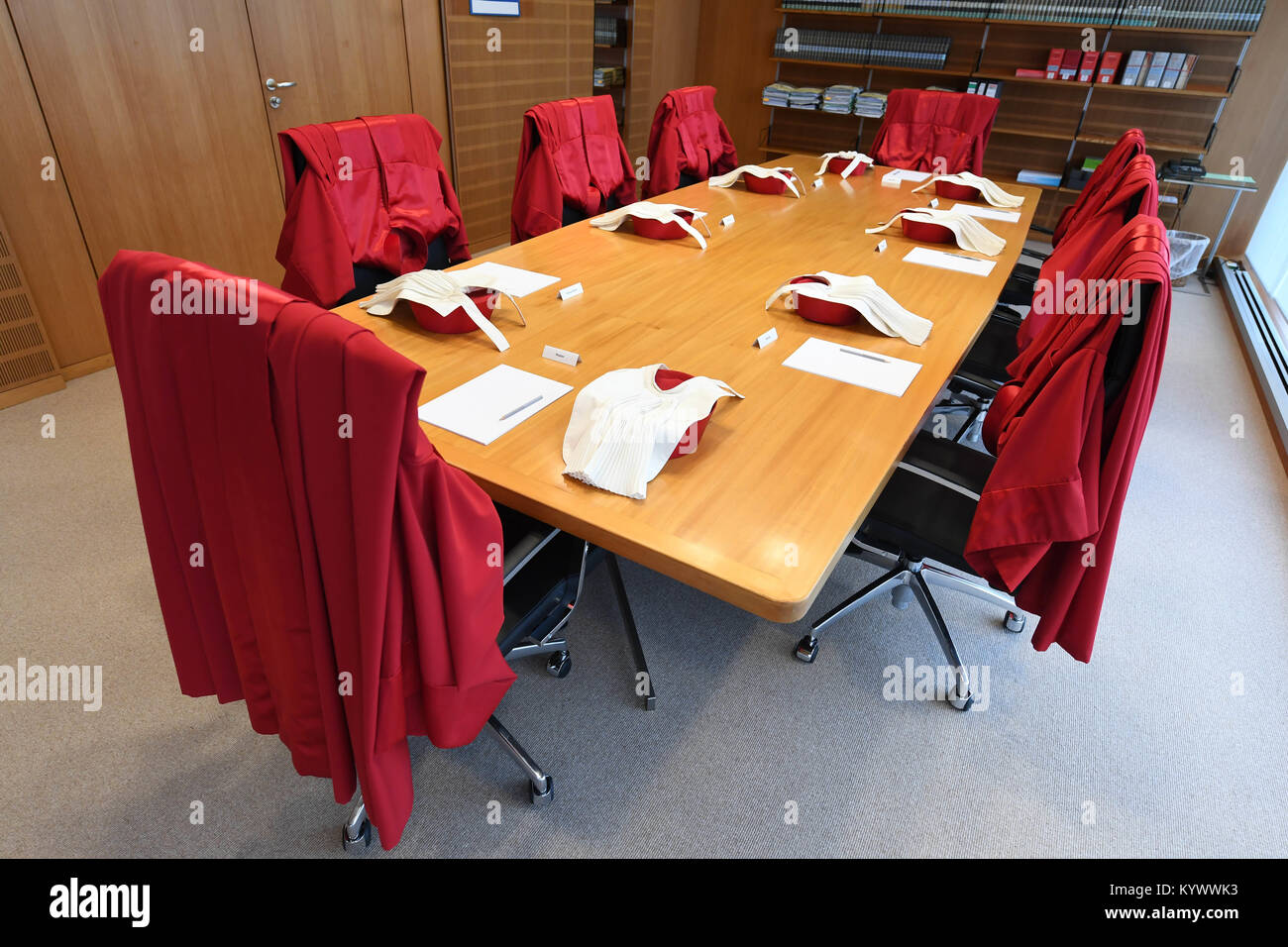 Karlsruhe, Germany. 17th Jan, 2018. Picture of the robes of the judges ...