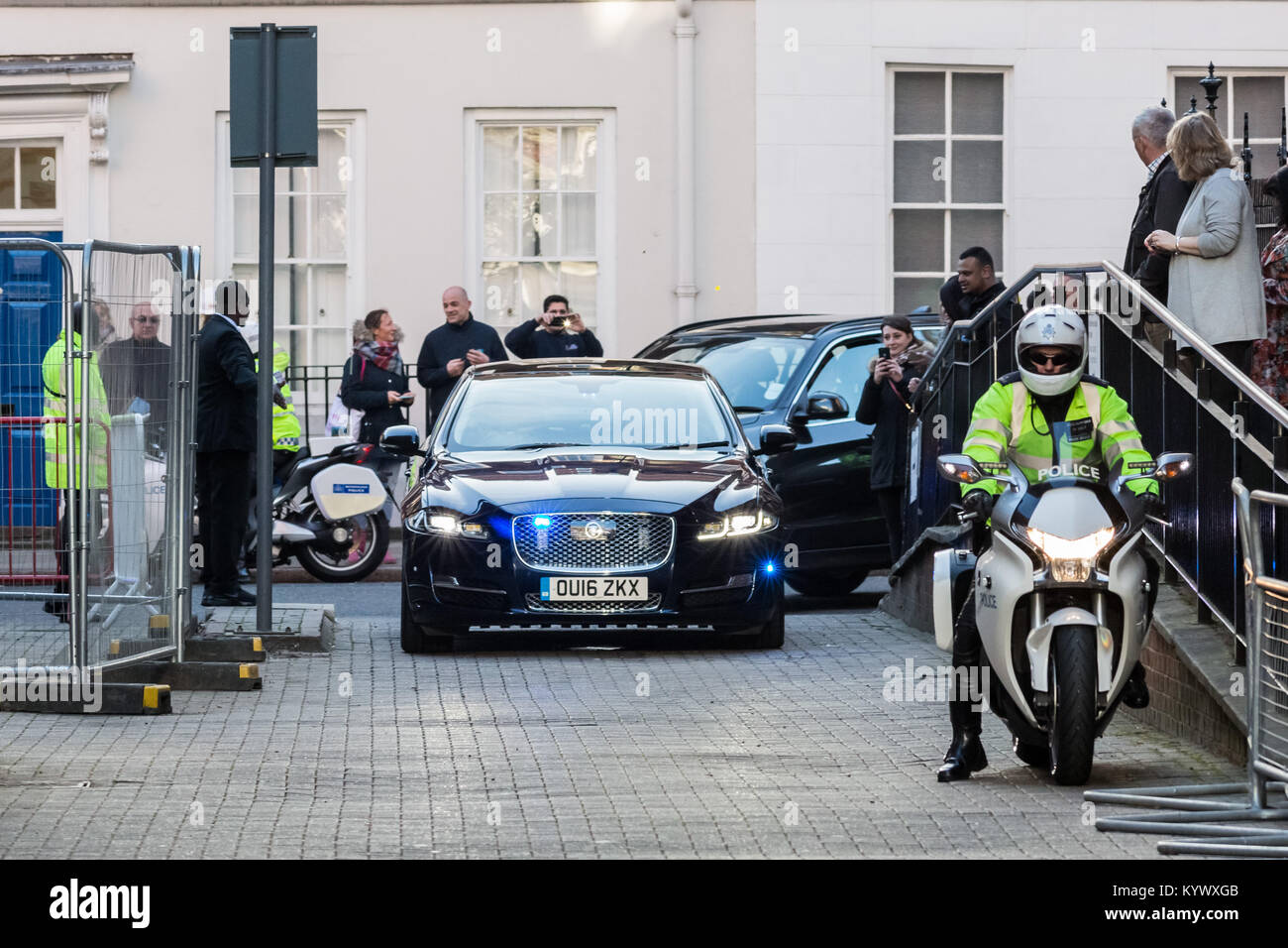 Royal motorcade hi-res stock photography and images - Alamy