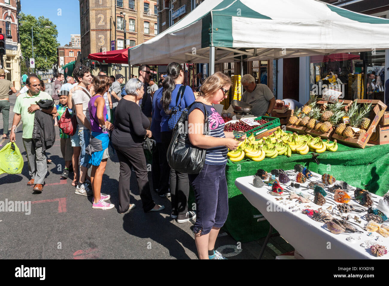Brick Lane Market market stalls, customers and traders. Brick Lane ...