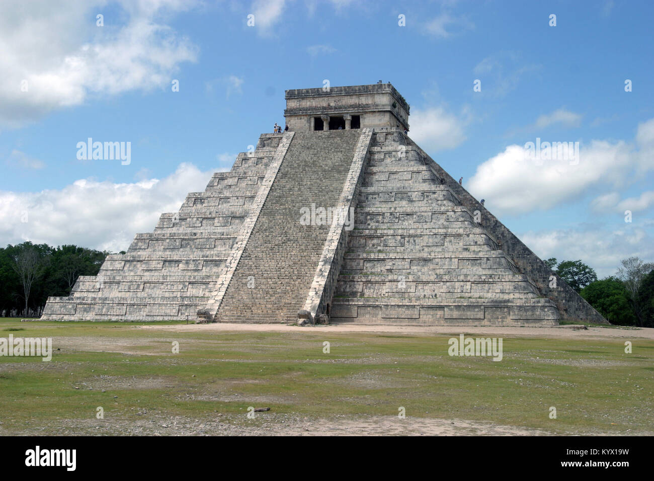 Castillo, Chichen Itza, Yucatan, Mexico Stock Photo - Alamy