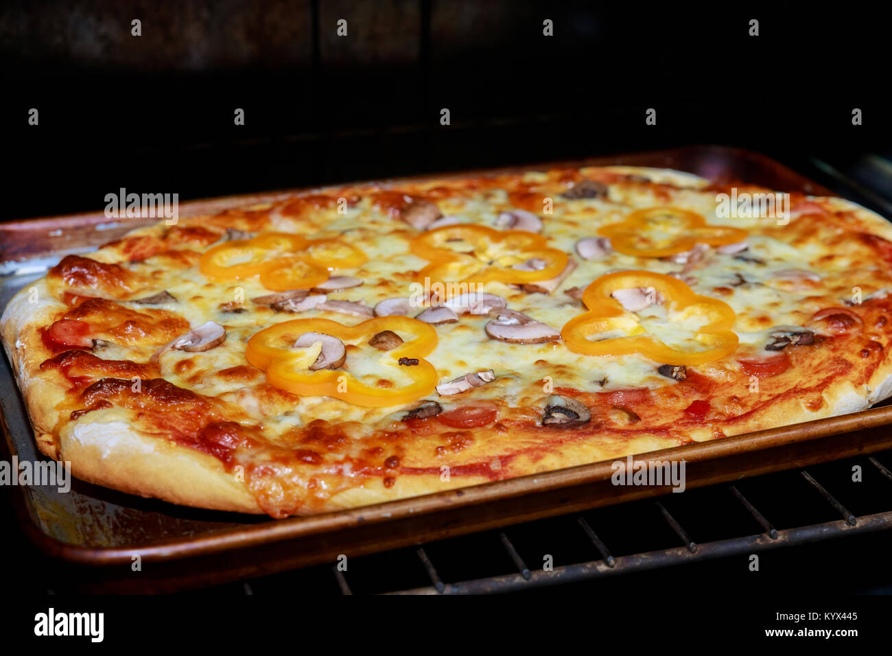 Pizza baker oven hi-res stock photography and images - Alamy