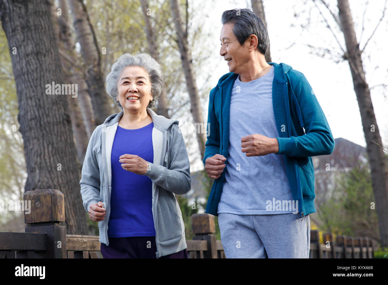 Old indian couple jogging hi-res stock photography and images - Alamy