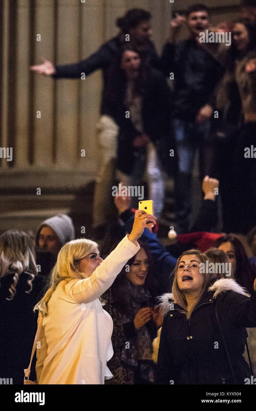 Christmas Revellers party in Glasgow city centre as many have office ...