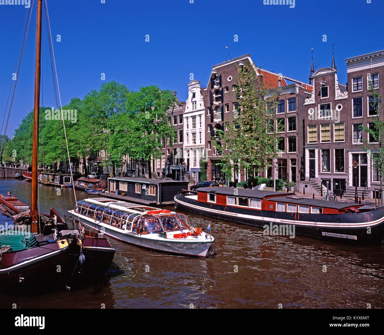 Holland canal boat sightseeing hi-res stock photography and images - Alamy