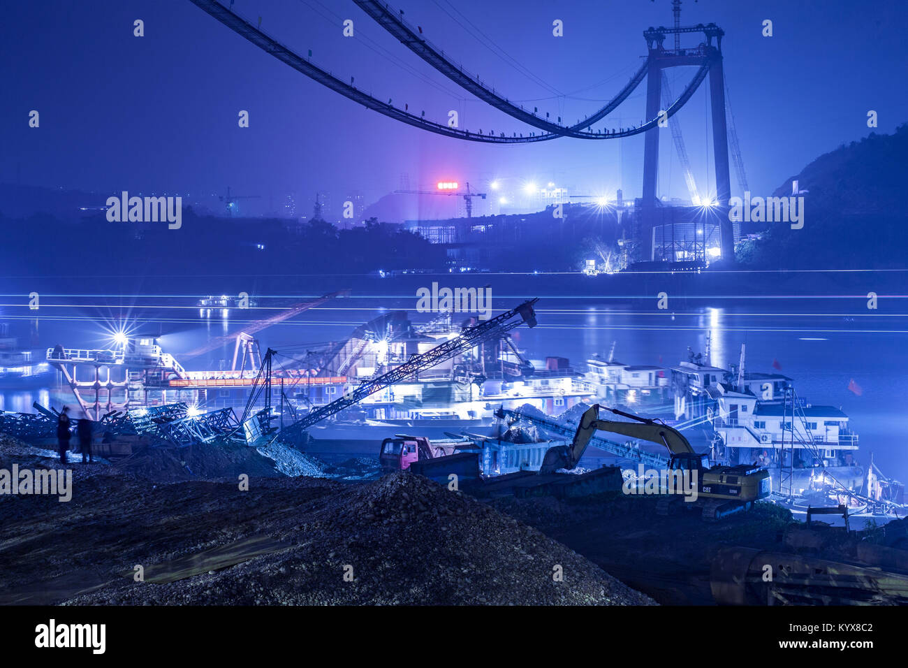 Jiangjin, Yangtze River bridge, under construction Stock Photo - Alamy