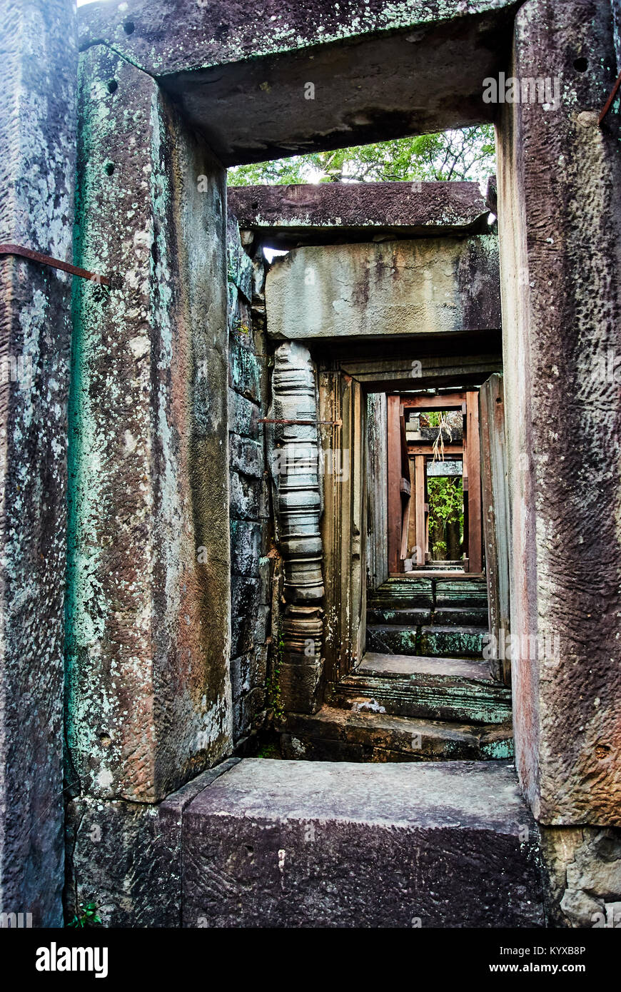 Historic building in Angkor wat Thom Cambodia Stock Photo - Alamy