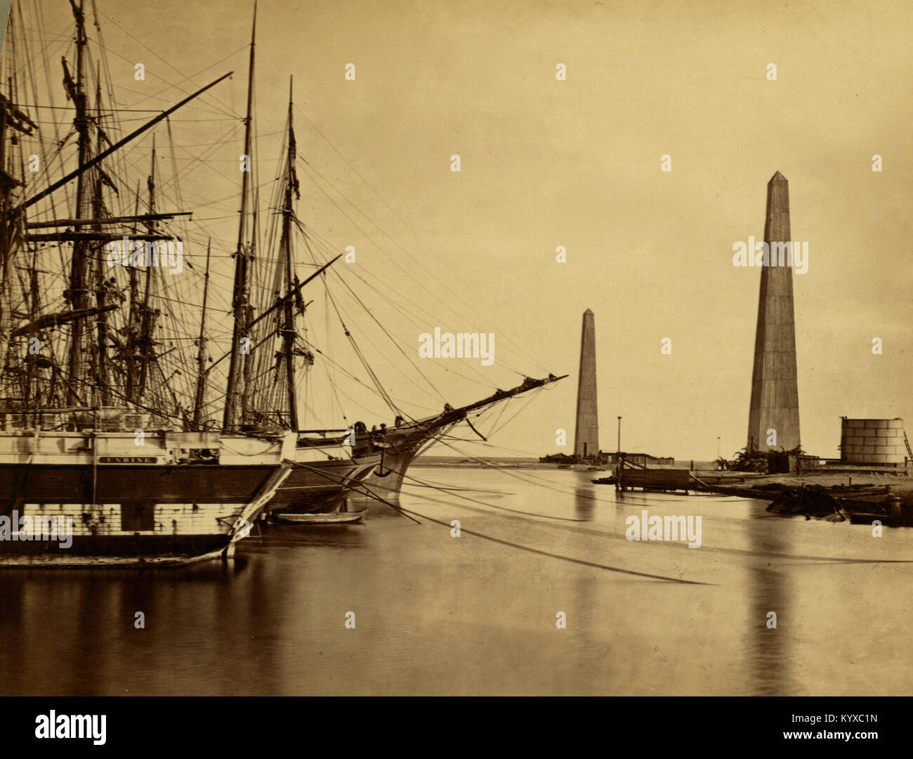 Suez canal port egypt hi-res stock photography and images - Alamy