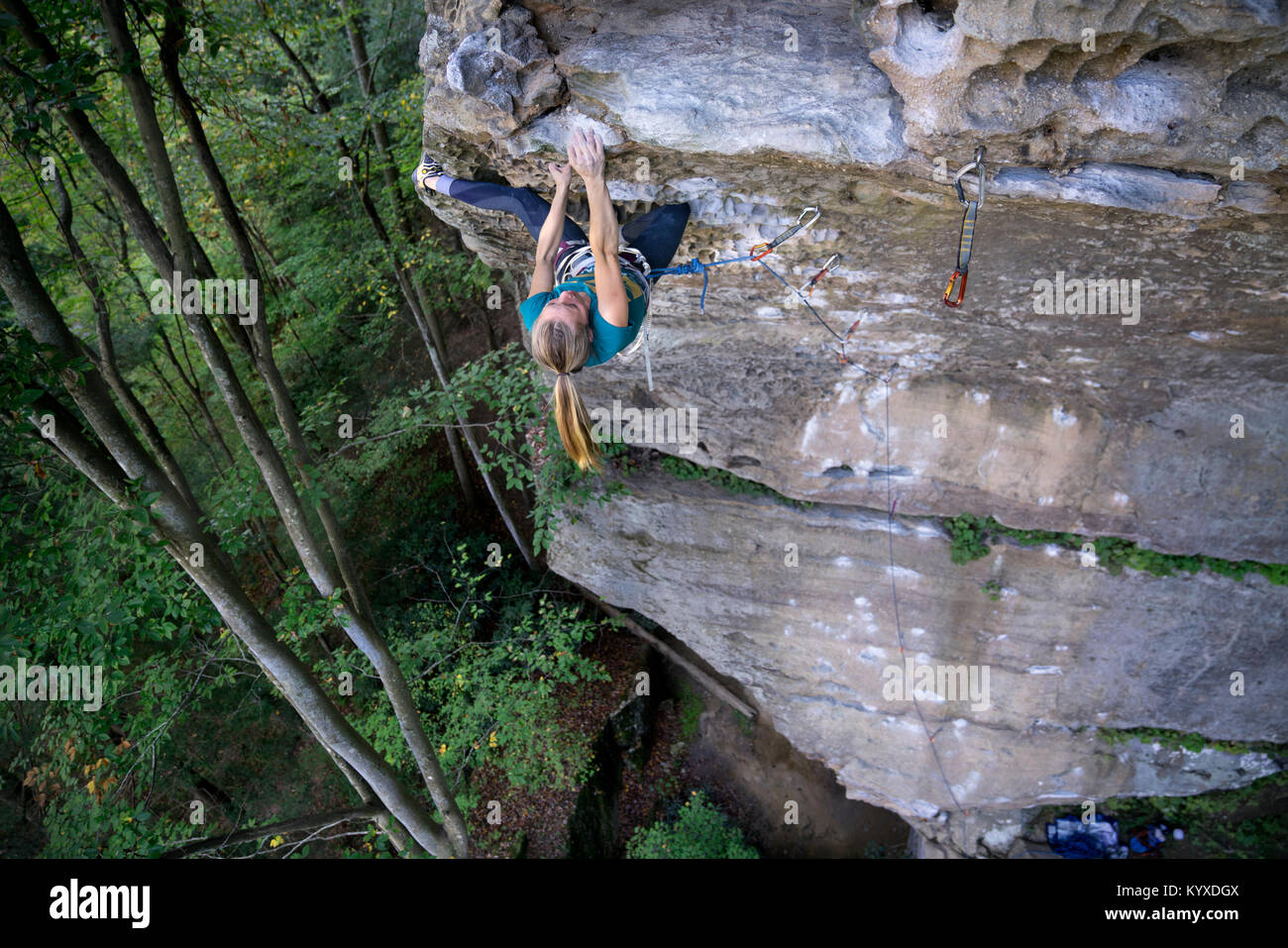 Woman lead climbing in Red River Gorge, Kentucky Stock Photo - Alamy
