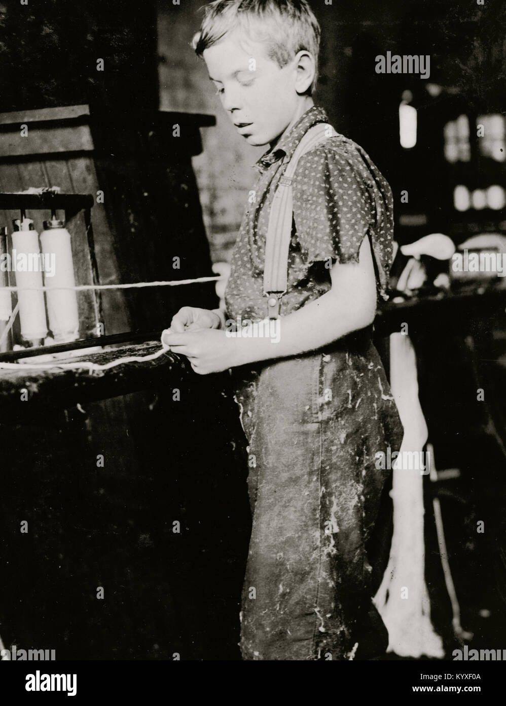 Youngsters making bands, cotton mill Stock Photo - Alamy