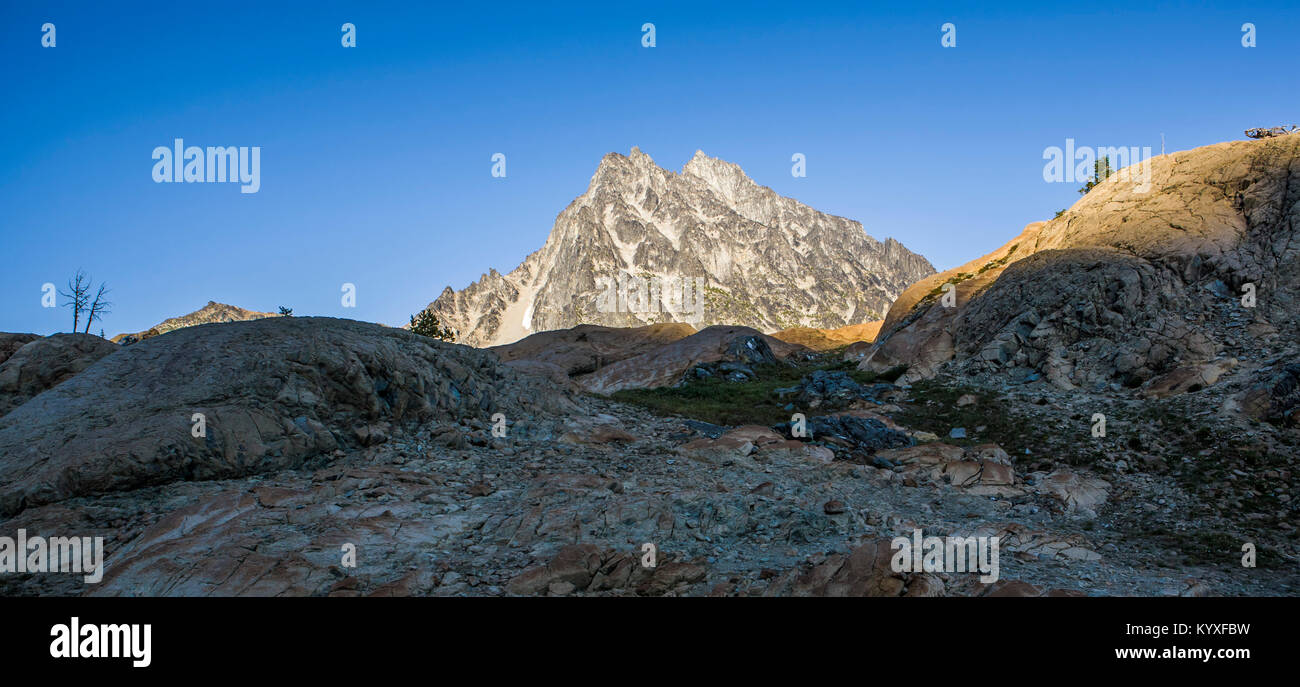 Mount Stuart as seen from near Ingalls Lake, Washington Cascades, USA ...