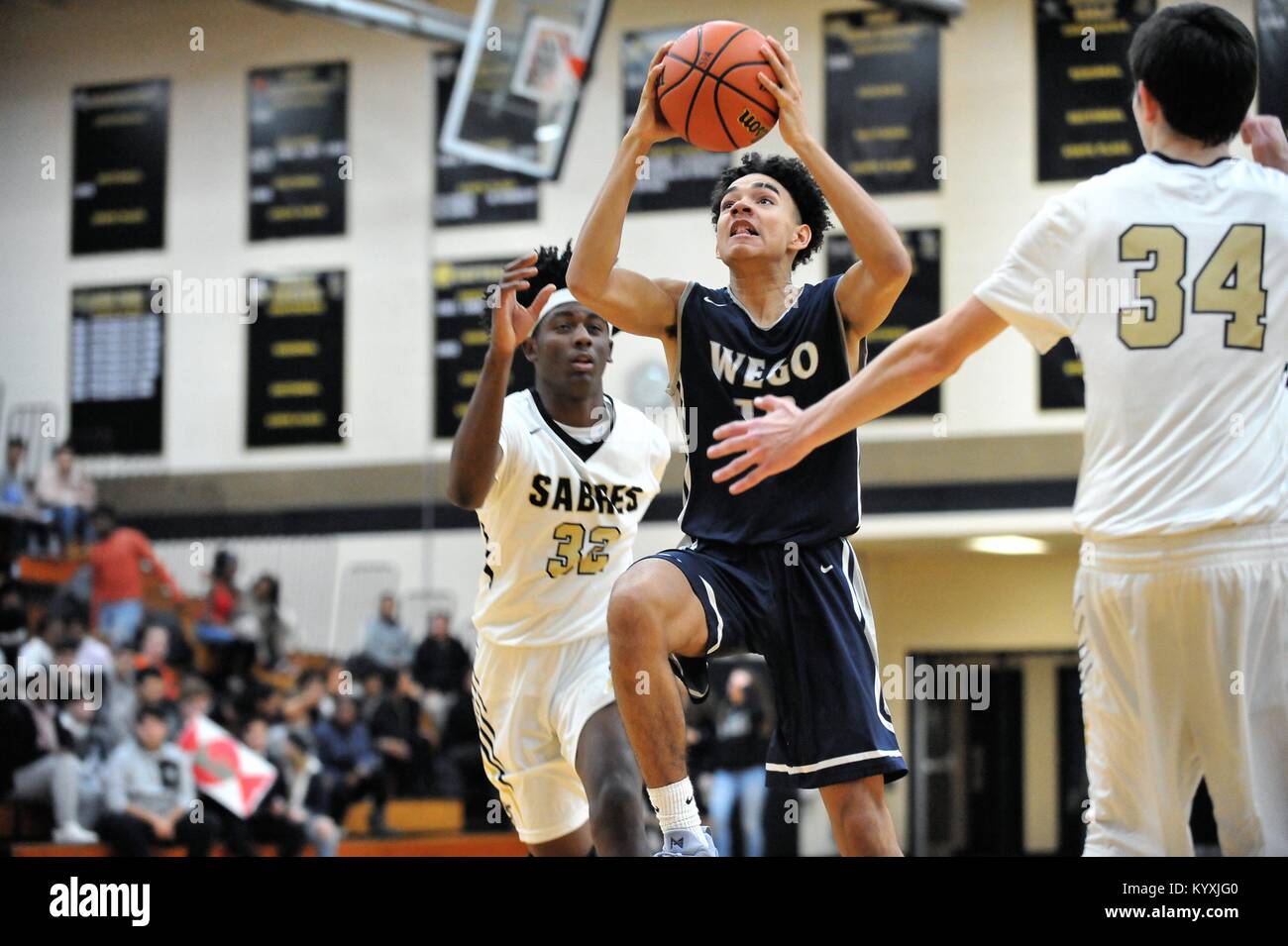 African american boys basketball hi-res stock photography and images ...