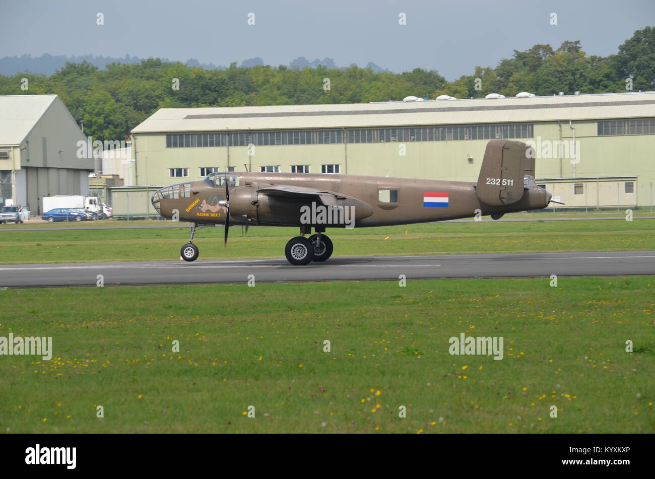 North american b 25 mitchell wings hi-res stock photography and images ...