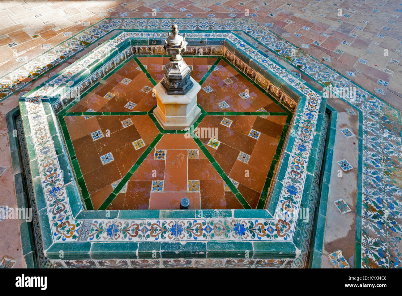 ALCAZAR SEVILLE SPAIN COLOURFUL ELABORATE ISLAMIC OLD TILED FOUNTAIN ...