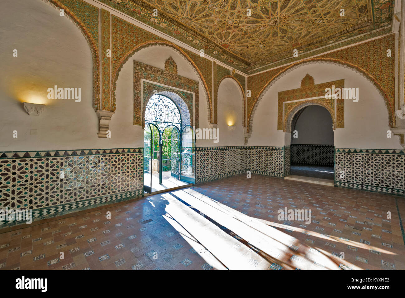 Islamic art in spain hi-res stock photography and images - Alamy