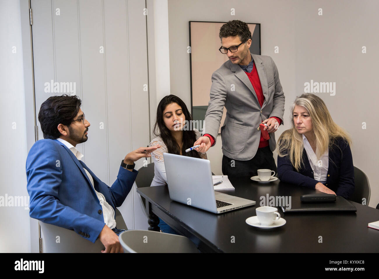 Asian woman using computer plan hi-res stock photography and images - Alamy