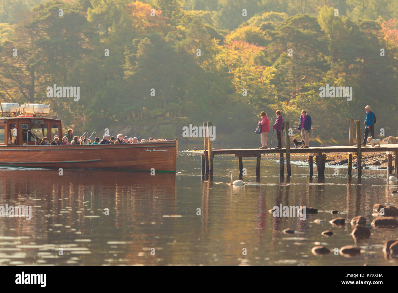 Derwent water Ferry boarding Stock Photo - Alamy