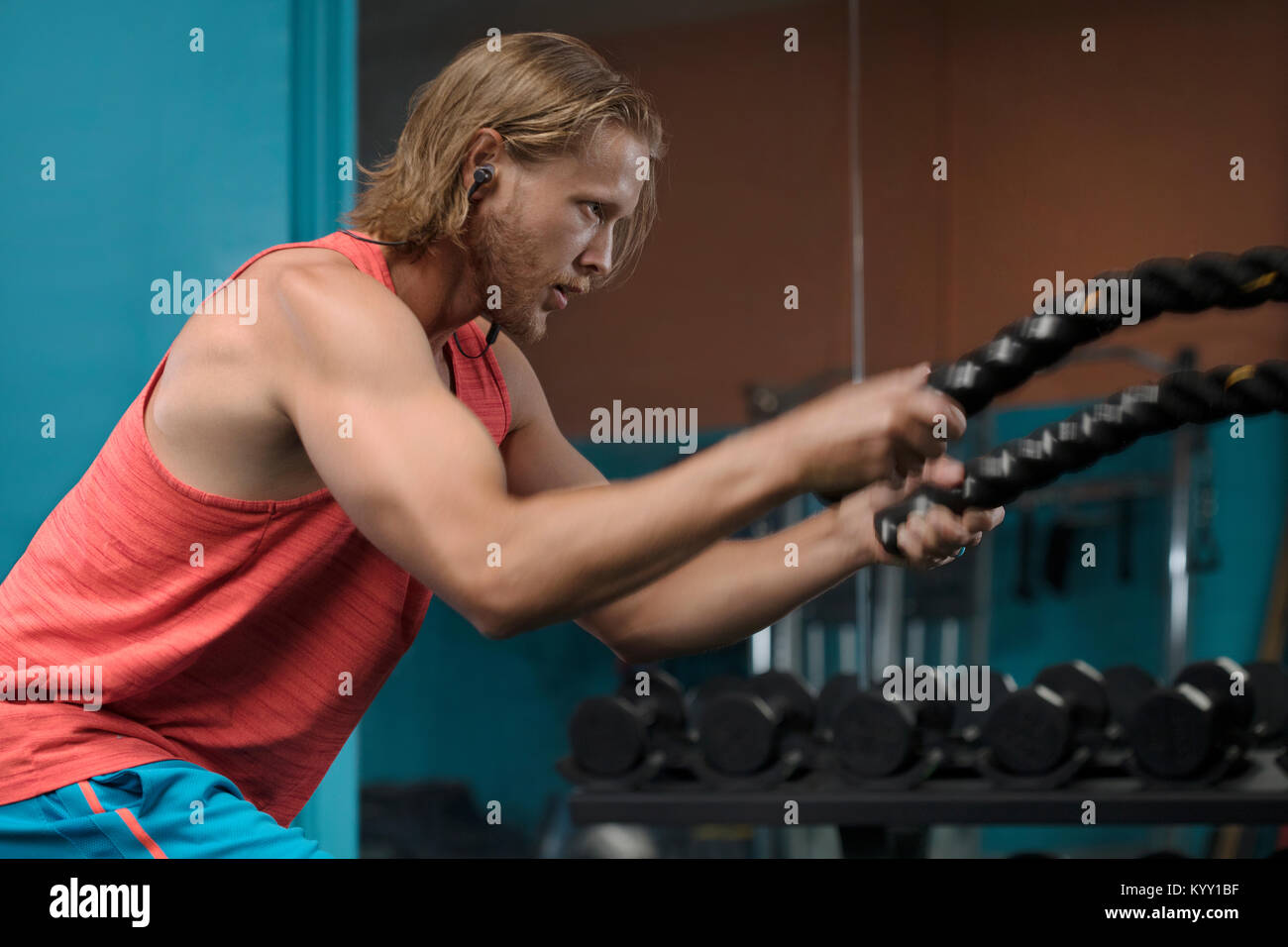 Muscular built hi-res stock photography and images - Alamy