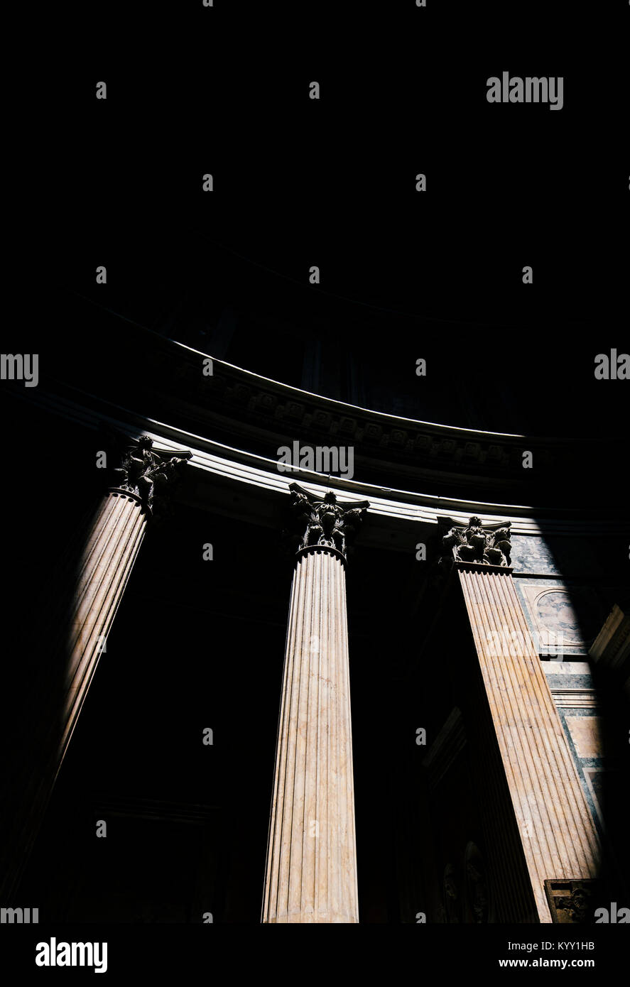 Light columns hi-res stock photography and images - Alamy